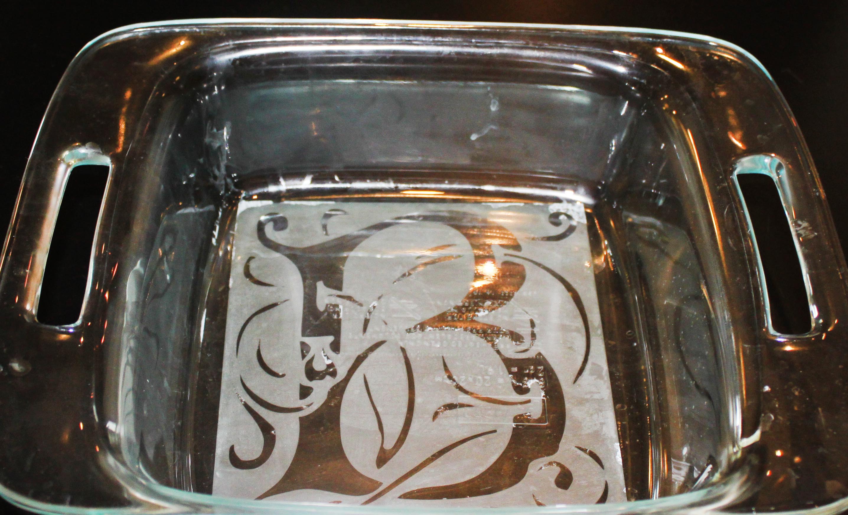 Celtic Monogram Etching for Square 8" Glass Pan - Trading Phrases